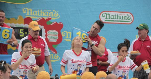 The crazy world of competitive eating | alimentarium